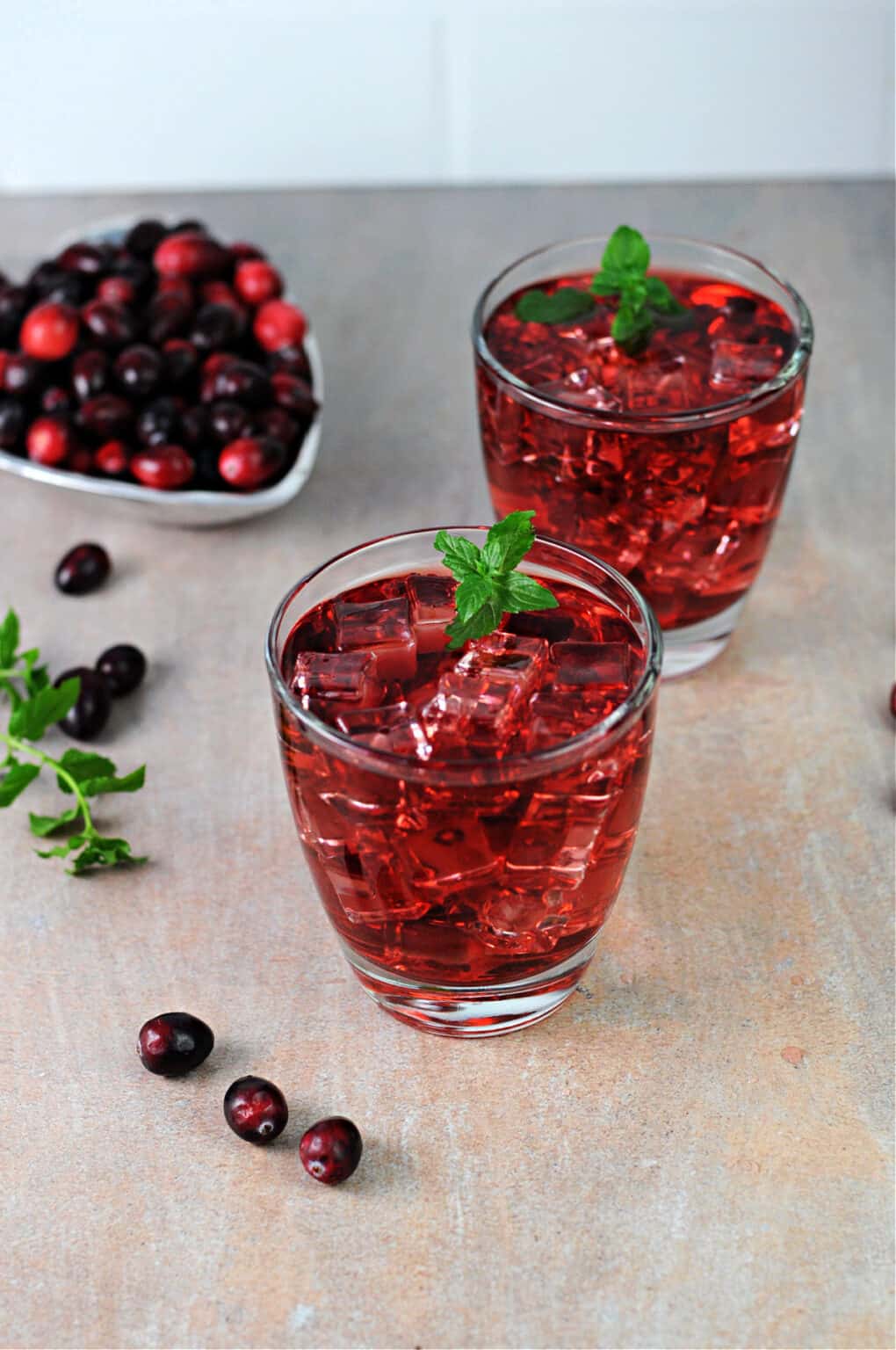 Health Benefits of Drinking Cranberry Juice - Ovenspiration