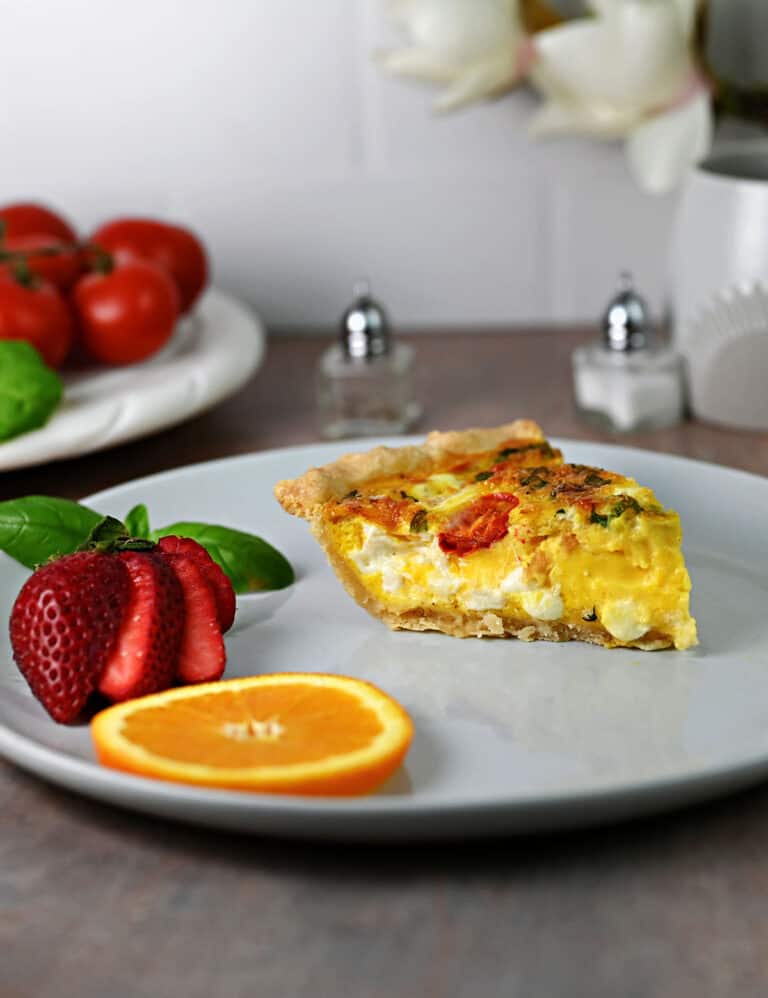 Caprese Quiche (Tomato and Mozzarella) - Ovenspiration