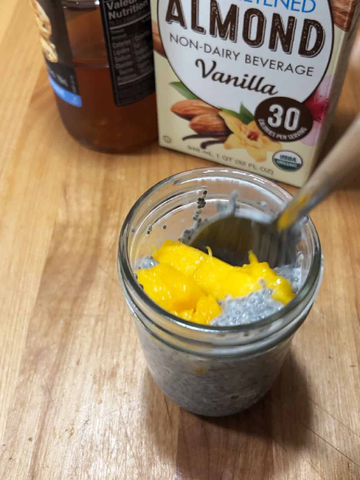 Mango Chia Seed Pudding - Ovenspiration